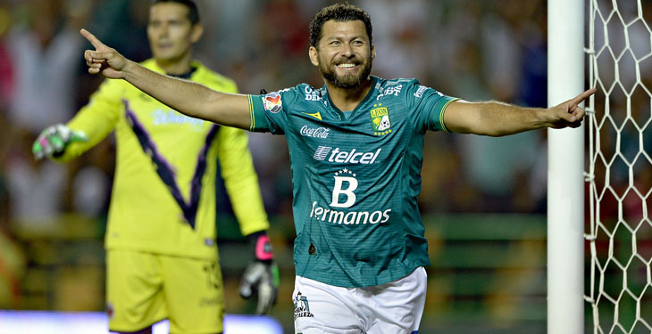 Former Mexico int’l Sabah retires