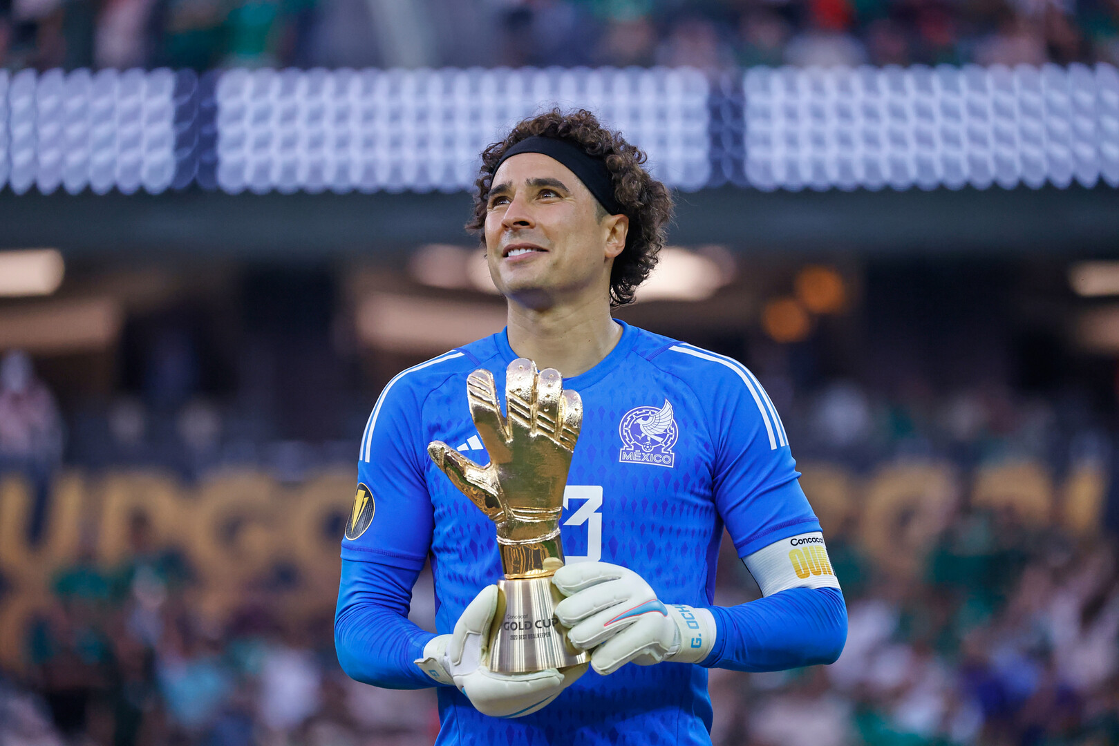 Mexico GK Guillermo Ochoa named winner of Best GK Award