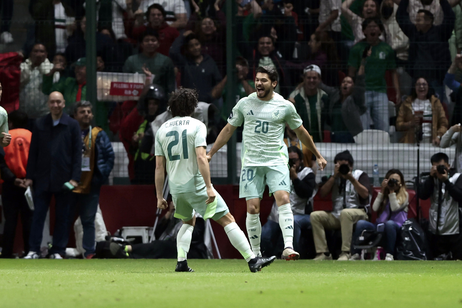 México logró la remontada y clasificó al Final Four y a la Copa Oro
