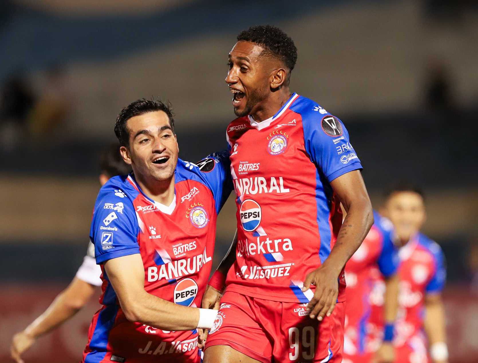 Xelajú, Sporting San Miguelito begin Quarter Finals series