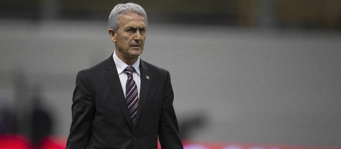 Alajuelense names Floro head coach