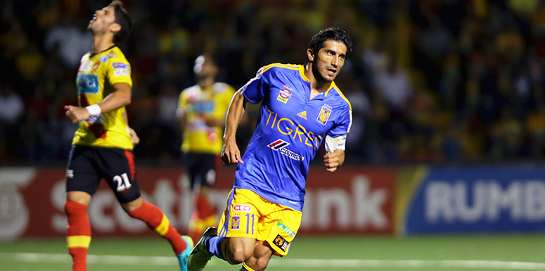 Late goals propel Tigres past Herediano