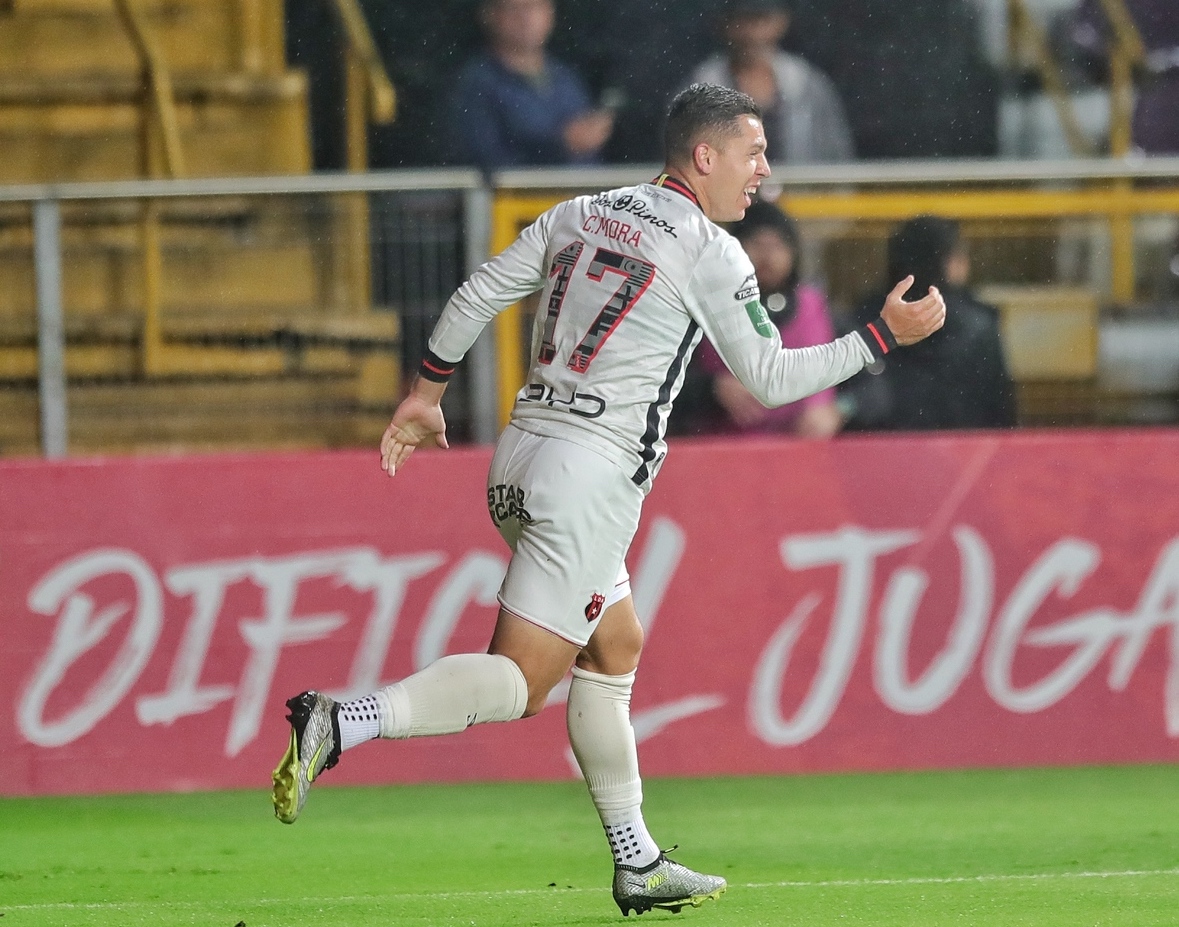 Semifinales Copa Centroamericana: on the Rise Carlos Mora