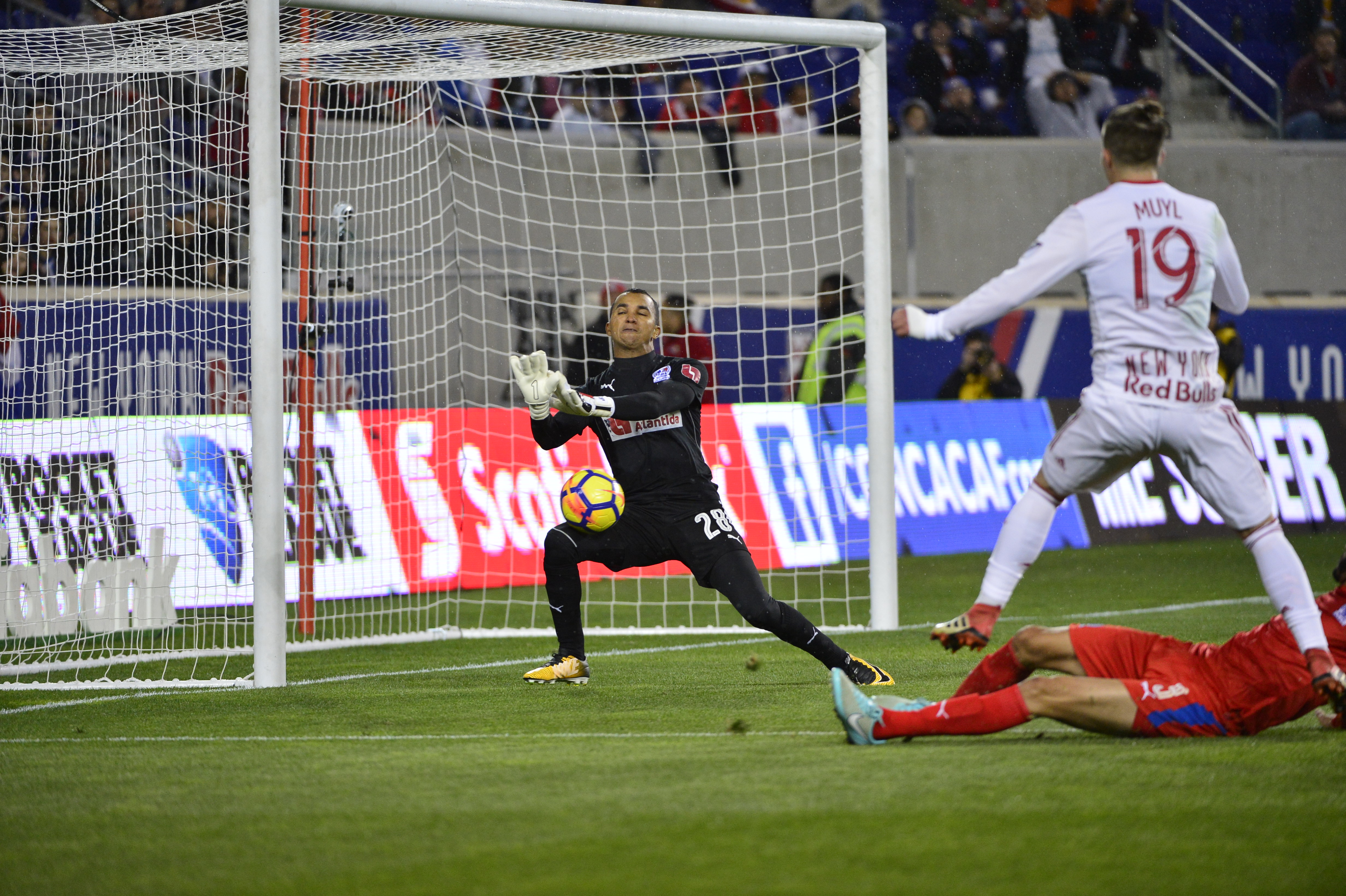 Escober: “It’s an honor to represent Olimpia in Concacaf”