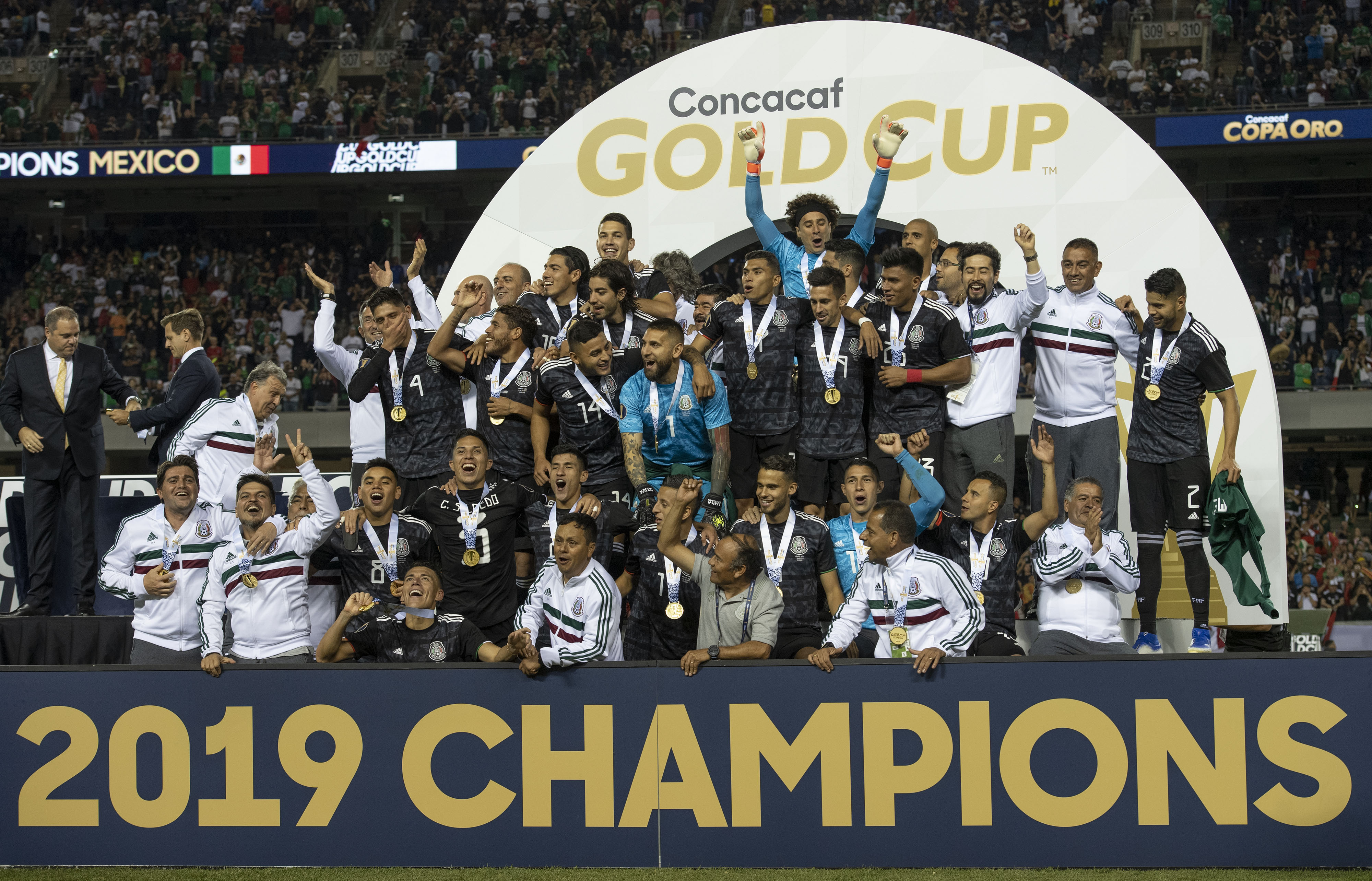 Mexico Gold Cup Champions Internationals | Álvarez And Mexico Learn